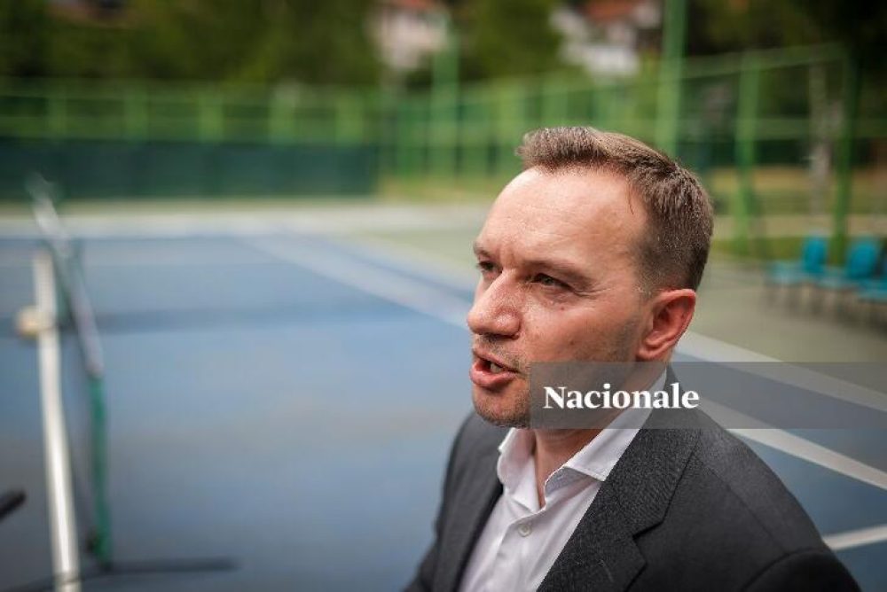 Zogaj: Cirku në Kuvend është rezultat i partisë së madhe dhe ...