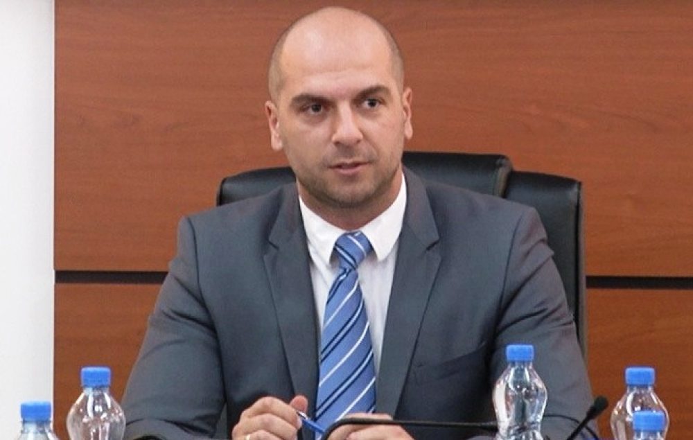 Sllavko Simiq sërish nuk i merr votat për nënkryetar të Kuvendit ...