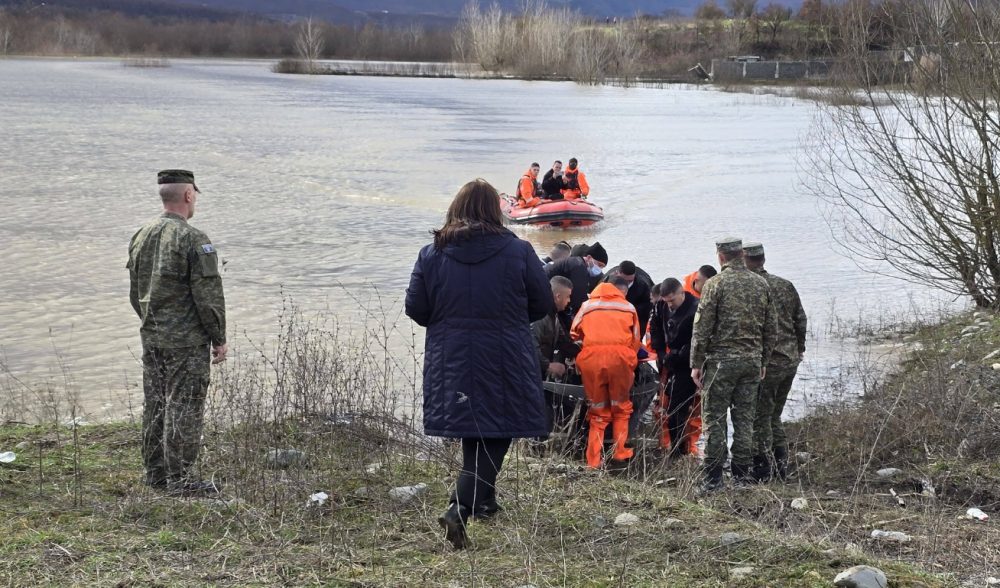 FSK-ja e gjen trupin e pajetë të Jurgen Karajt, i riu shqiptar ishte ...