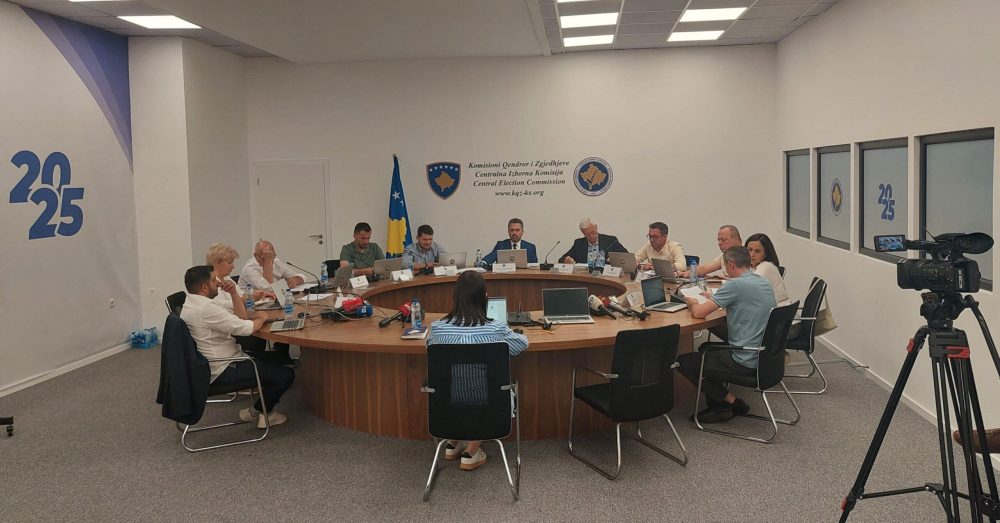 Violeta Salihu e Njazi Isaku nga VV, Rashit Qalaj nga PDK: Partitë ...